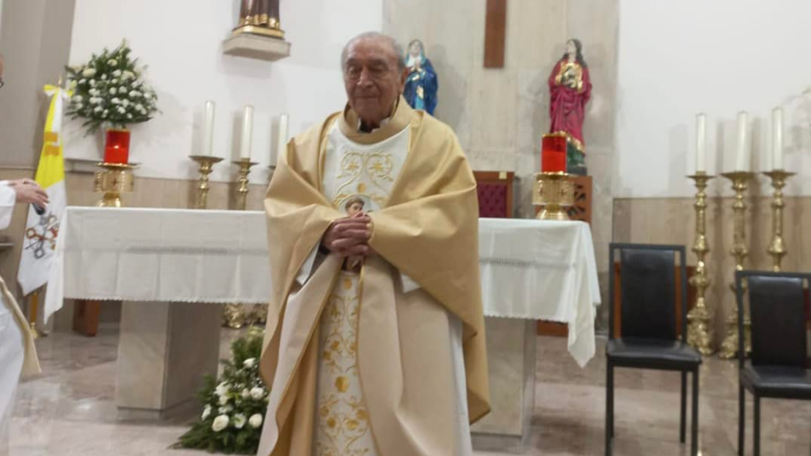 Sacerdote De Monterrey Con MÁs AÑos De OrdenaciÓn Sacerdotal Celebra Su